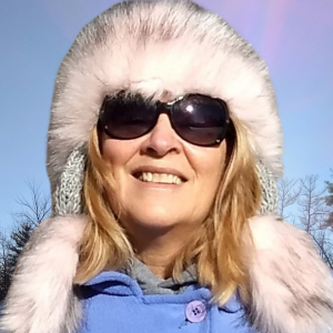 Author Spotlight Interview: Stephanie Queen - Hidden Gems Book Blog